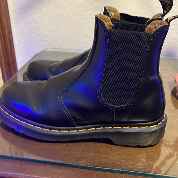 Dr. Martens | Shoes | Doc Martens Chelsea Boots | Poshmark